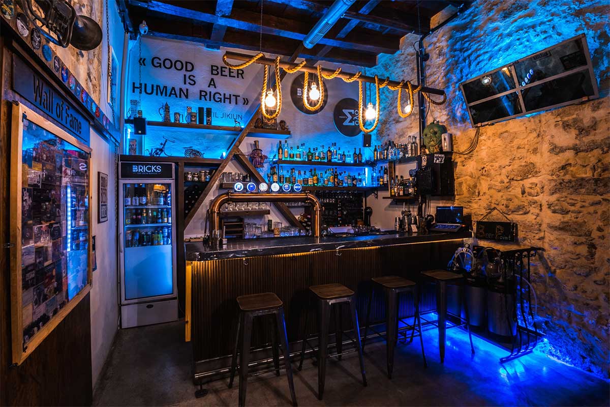 Five Bars to Visit in Rethymno - The Syntopia Blog
