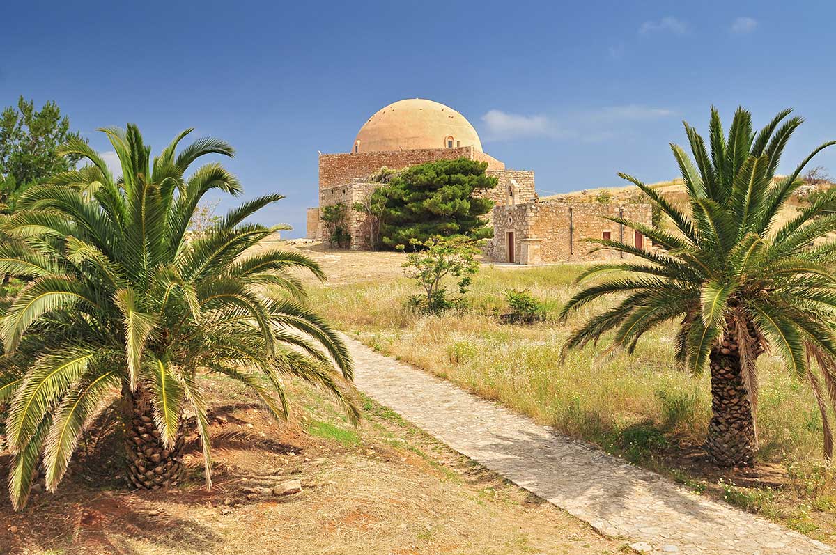 Wandering Around the Alleys of the Old Town in Rethymno - The Syntopia Blog